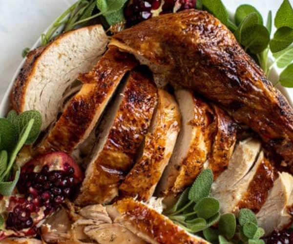 Drinks and Food - Toop Lounge