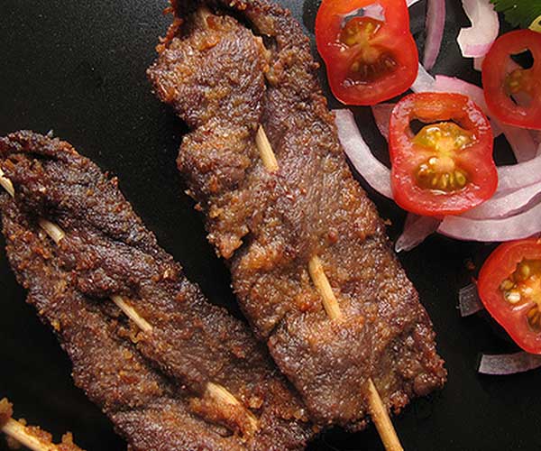 Drinks and Food - Toop Lounge